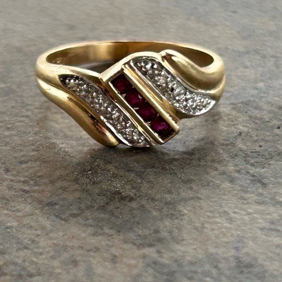 Jewelry | Vintage Pranda 1k Gold Genuine Runy Diamond Ring Sz 7 | Poshmark
